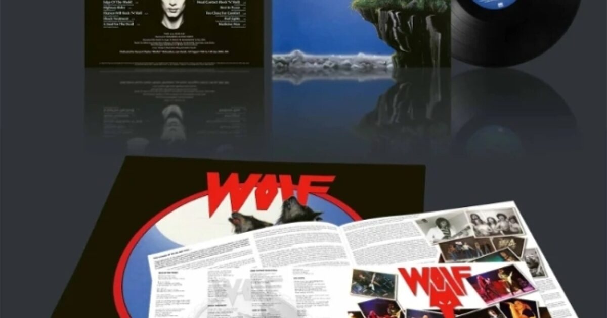Wolf - Edge Of The World | Sounds Recordstore Venlo